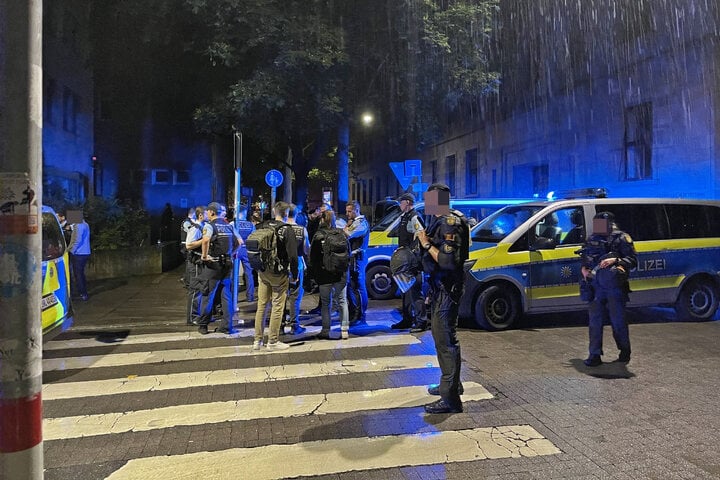 Messerattacke in Stuttgart: Mann wird von Gruppe angegriffen - Als ...