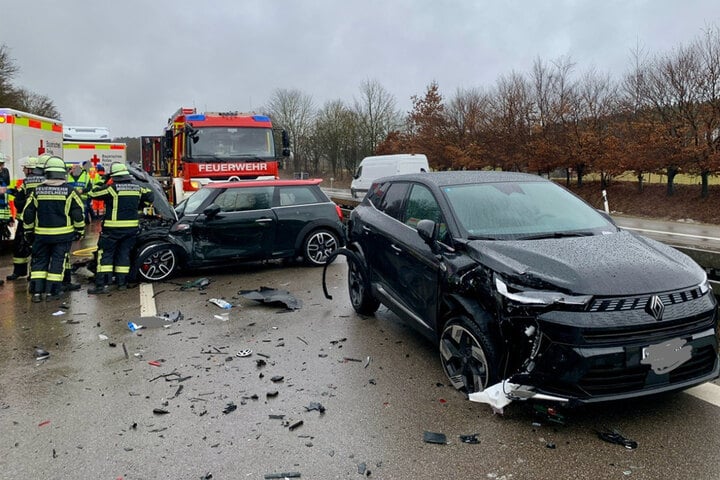 Unfall auf der A96 bei Mindelheim: Verlorene Skihelme sorgen für ...