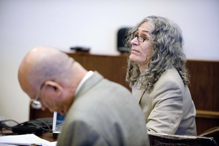 "Dating Game Killer" Rodney Alcala dies in prison while awaiting execution