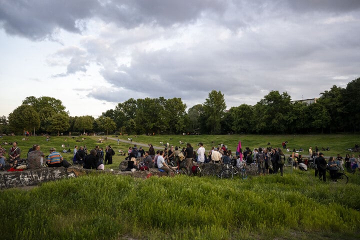 Görlitzer Park nachts wieder offen: Gericht setzt Schließung außer Kraft