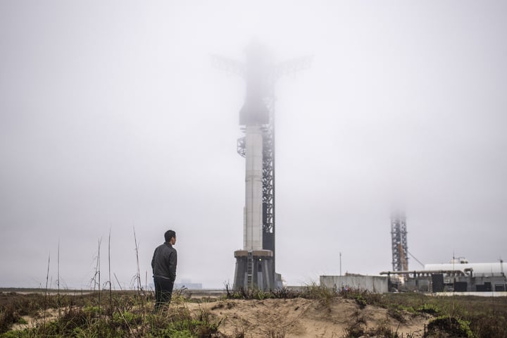 SpaceX delays latest Starship megarocket test due to inclement weather