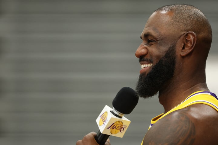 LeBron James sparks fan frenzy with "decision of all decisions"