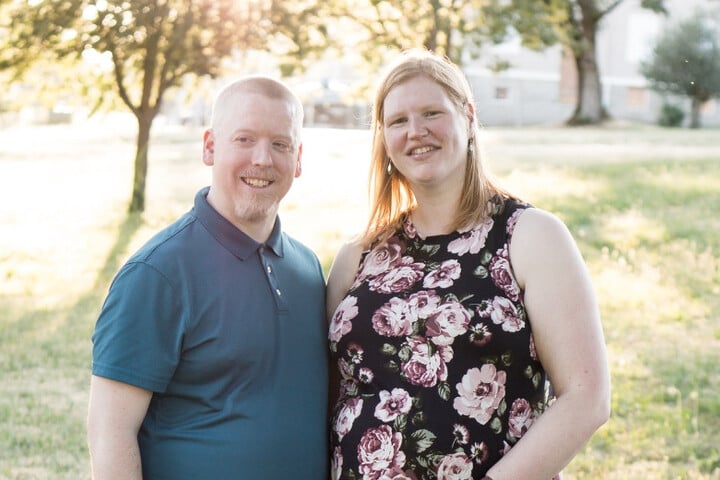 Zwillinge Timothy und Lydia Ridgeway sind zu ihrer Geburt bereits fast ...