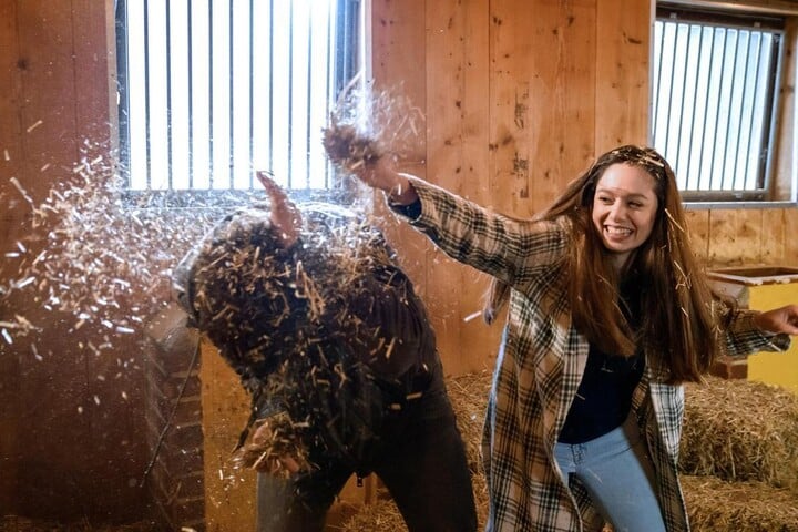 "Sturm der Liebe": Knutscht Erik hier etwa fremd?