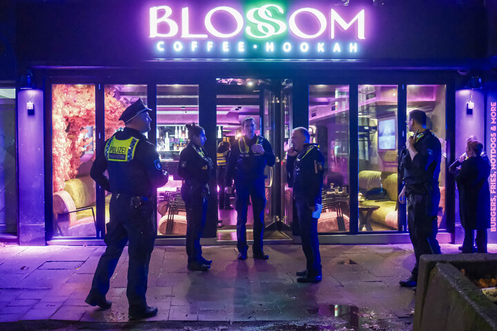 Hamburg: Vermummte greifen Männer in Shisha-Bar an - 48-Jähriger ...