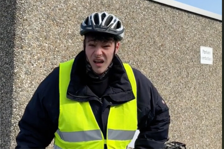 "Anzeigenhauptmeister" nimmt Niclas Matthei aufs Korn: Er kann es ...