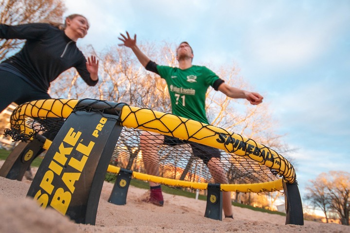 Outdoorspiele Für Erwachsene 9 Tolle Spiele Für Draußen