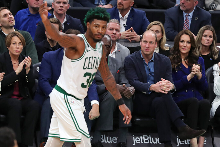 Spott für Prinzessin Kate: Netz macht sich über komische Geste bei ...