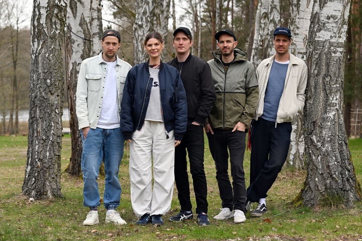 Juli" auf der Reeperbahn: Band feiert 20 Jahre "Die perfekte Welle