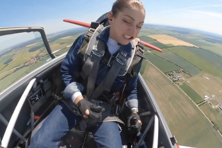 "Flieg einfach weiter!": Was Pilotin in der Luft erlebt, sorgt für ...