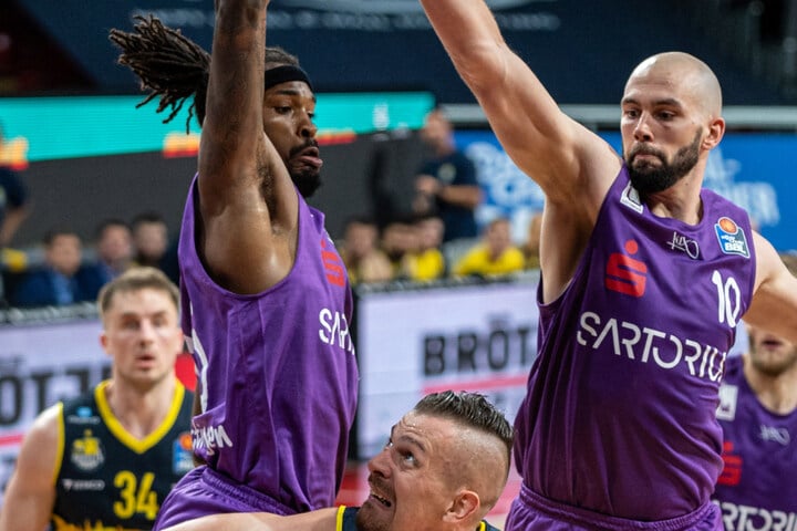 Trauer im deutschen WM-Lager: Ex-BBL-Star Dennis Kramer stirbt bei ...