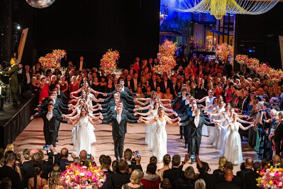 Alles Walzer in der Chemnitzer Oper: "Ein Ball zum Wohlfühlen"