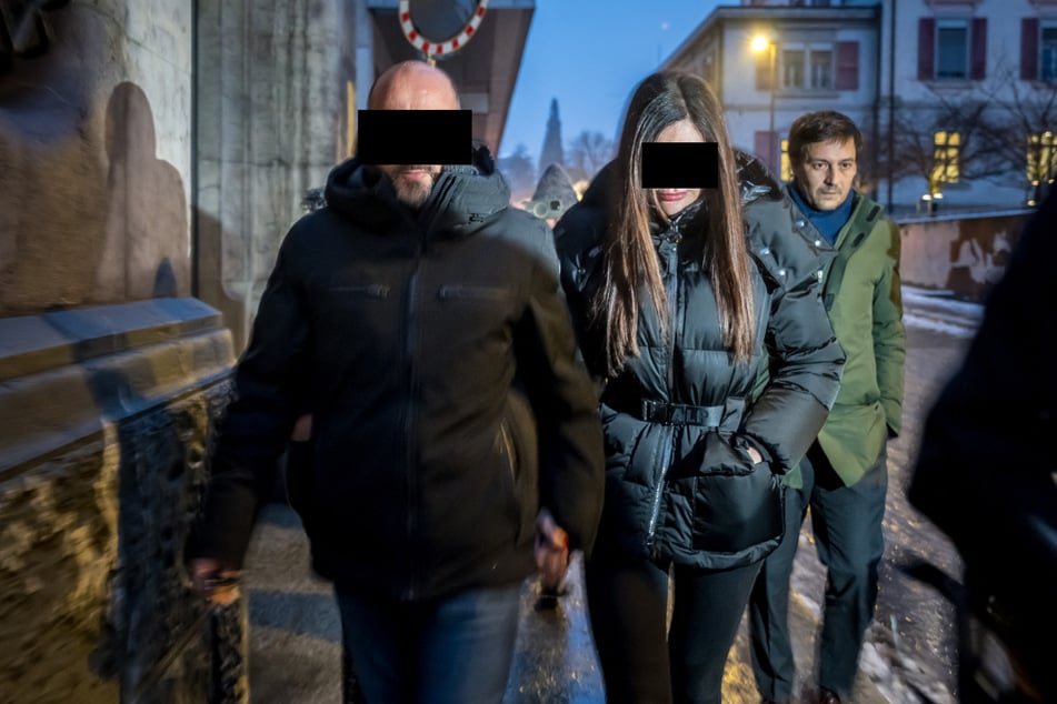 Brandkatastrophe in Crans-Montana: Bar-Betreiber von Behörden befragt