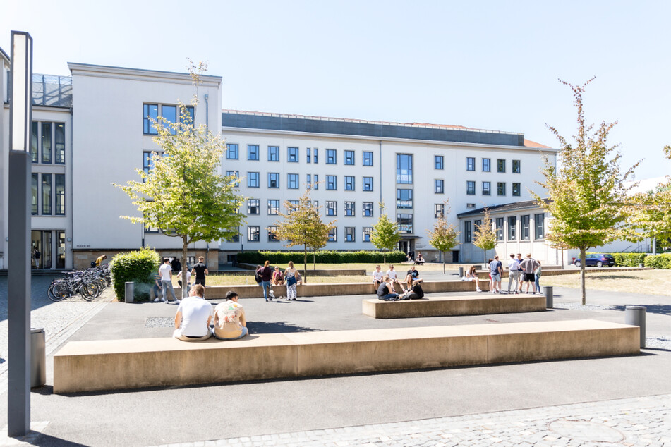 Diese Hochschule in Dresden hat ein mega Studienangebot